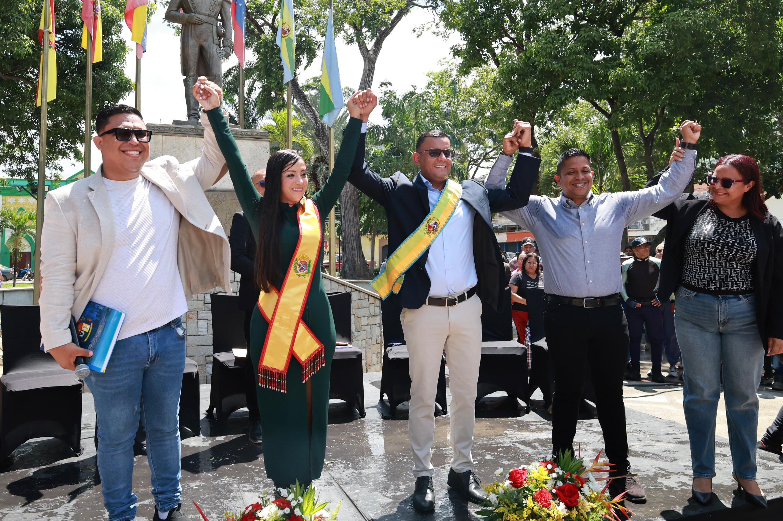 Carlos Guzmán tomó juramento como alcalde del municipio Mariño