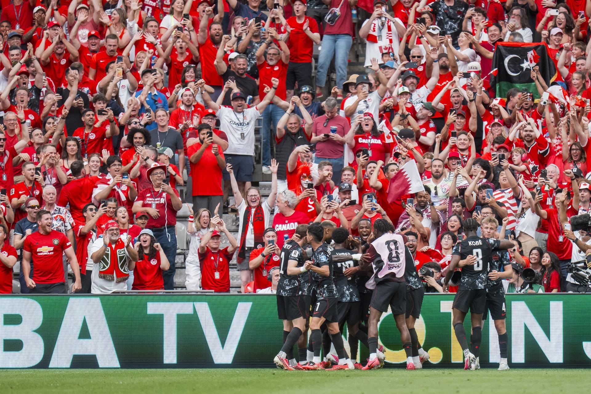 Canadá logra ante Catar su primera victoria mundialista y lamenta ...